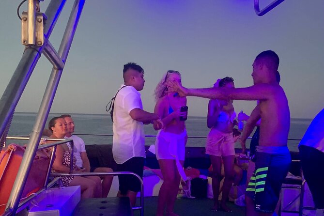 The Original 80/90's & DJ Sunset Cruise - ADULTS 16+ - Key Points
