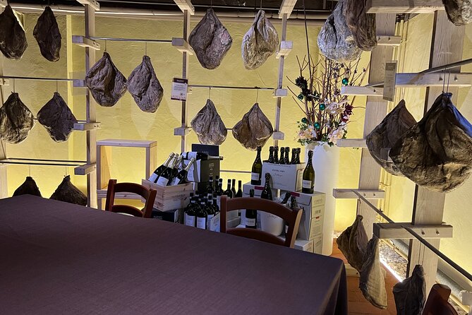 The Valpolicella food & wine driving tour: cheese factory+ winery - A Beautiful Blend of Scenic Landscape and Authentic Flavors