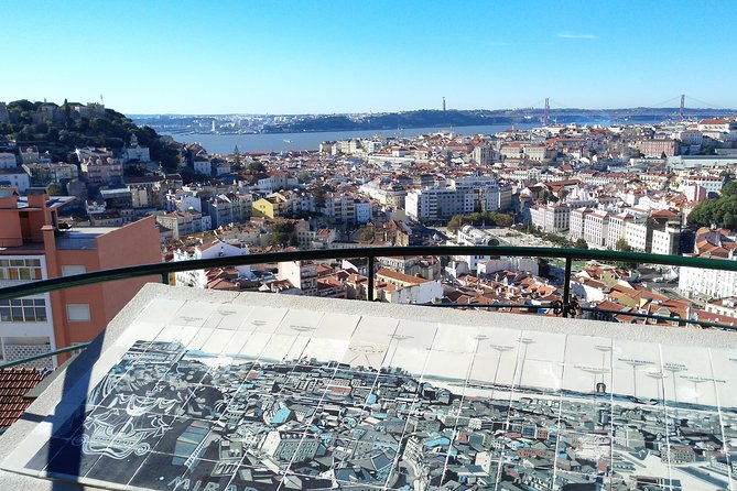 Tour Discover the charms and secrets of the beautiful city of Lisbon - An In-Depth Look at the Lisbon Private Tour Experience