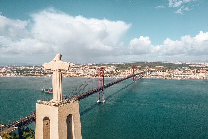 Tour in Lisbon (highlights), Cristo Rei and Belém. - Key Points