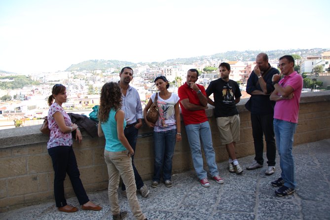 Tour in the ruins of Pozzuoli with an archaeolgist. - What makes this tour valuable?