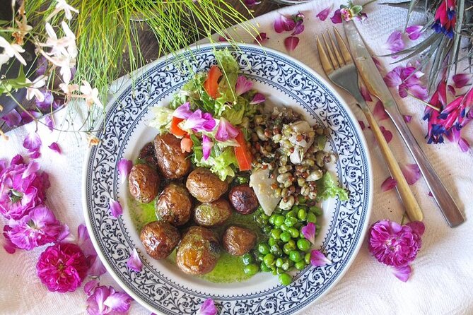 Traditional Cooking Class, Farm Tour & Lunch in the Douro Valley - Key Points
