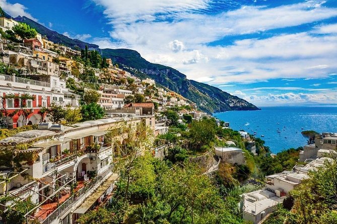 Transfer Amalfi Coast with stop and wait 2 hours Pompeii or Herculaneum or Vesuvius - How the Tour Works