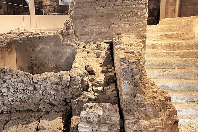 Trevi Fountain Underground Guided Tour Small group - A Closer Look at the Tour: What to Expect