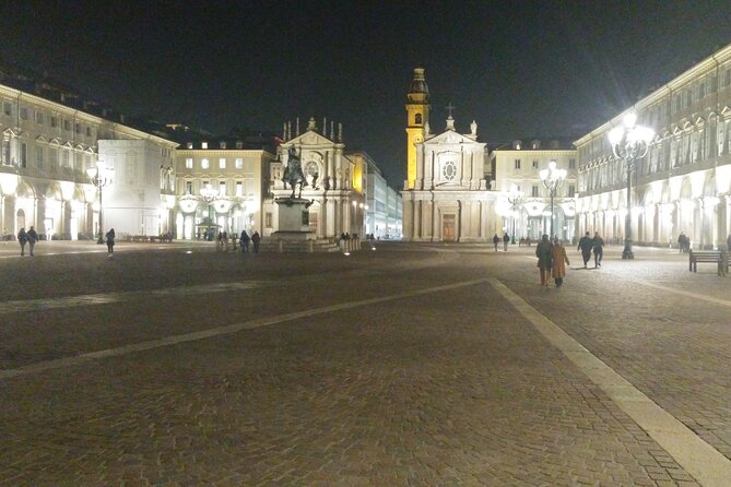 Turin by night 2-hour monolingual walking experience - An In-Depth Look at the Turin Night Tour