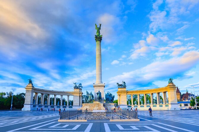 UNESCO Thermal Bath and Budapest Movie Film Tour in Hungary - Key Points