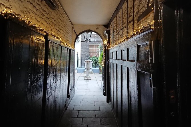 Unique London Walk: Secrets of Mayfair - Private Tour - A Closer Look at the Itinerary