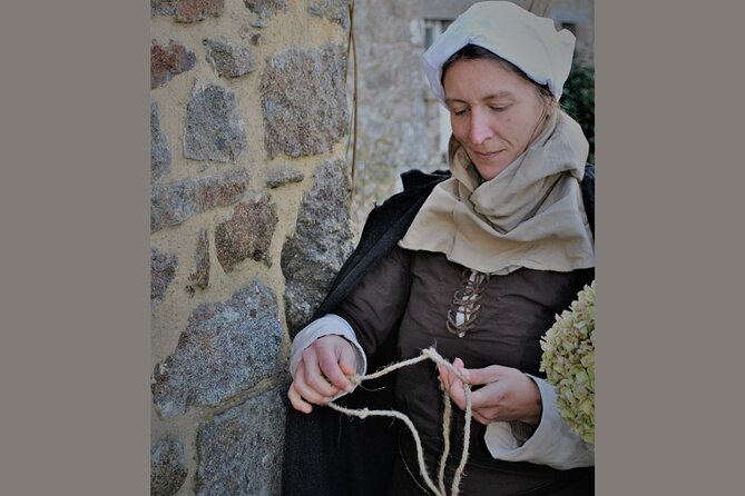 Unusual guided tour of Dinan immersed in the Middle Ages - A Journey Through the Walls and Streets