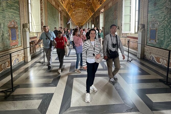 Vatican Museums and Sistine Chapel Tour with official Local Guide - A Detailed Look at the Tour Experience