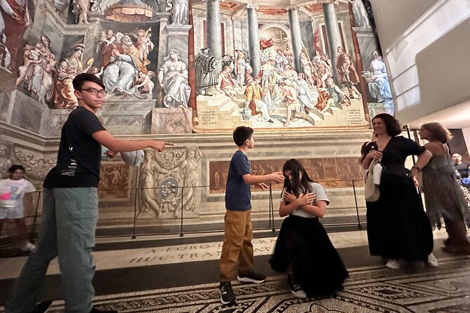 Vatican Treasure Hunt with Guided Tour for Families with Kids - An Engaging Way to Discover Vatican Treasures