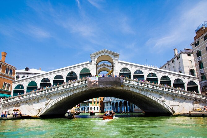 Venice Casanova Secrets: Self-Guided Love Story Quest - An Engaging Introduction to the Self-Guided Venice Experience