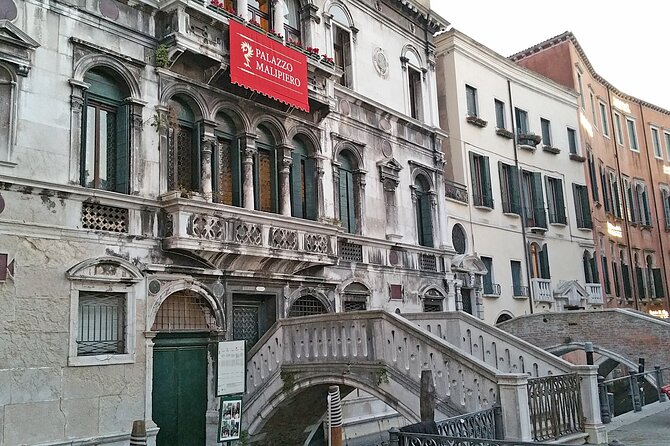 Venice Top attractions Walking Tour along the Canals with Local Guide - What to Expect from the Itinerary
