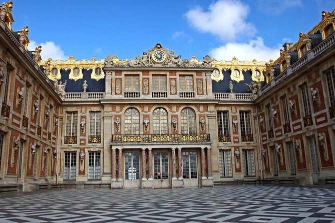 Versailles & Giverny Private Day Tour Luxury van & Private Guide - Discovering Versailles: A Majestic Reflection of Royal Power
