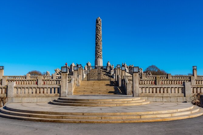 Vigeland Alien Threat in Oslo Exploration Game and Tour - An Engaging Alternative to Standard Oslo Sightseeing