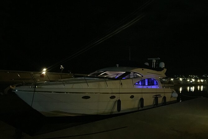 Vip Motor Yacht Charter-17 meter-10 Guest-Half day or Sunset trip - The Experience in Depth