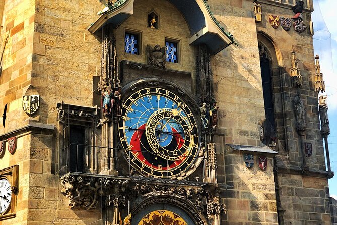 VIP Tour: Professional photos - You and Prague Best Monuments - An In-Depth Look at the Prague Photo Tour