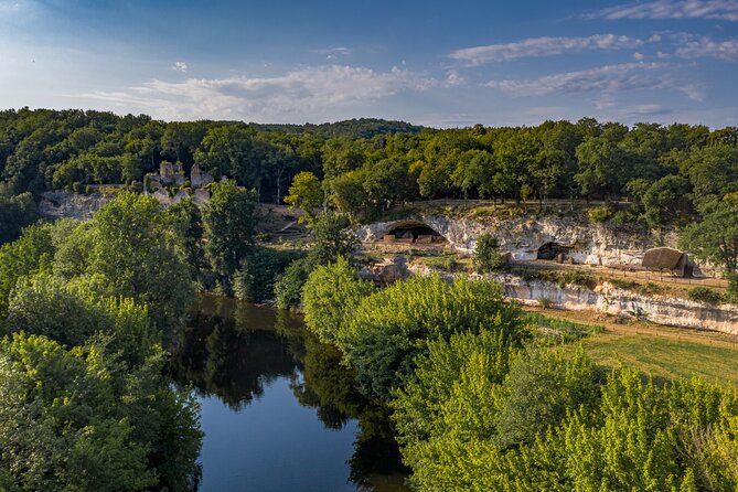 Visit of the Troglodytic Village of Madeleine - Key Points