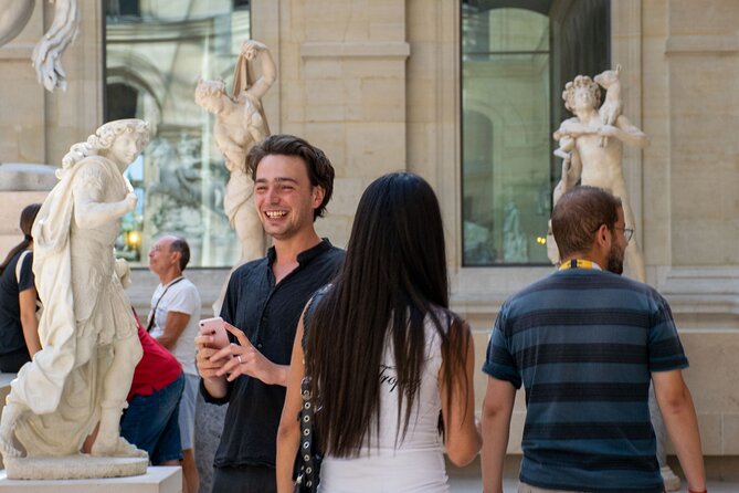 Wheelchair-Accessible Private Louvre Tour  Stress-Free & Easy - The Expertise of the Guides: Knowledge and Patience