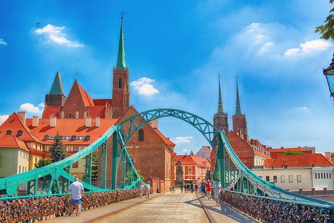 Wroclaw: Skip the Line Panorama Raclawicka and Ostrow Tumski Guided Tour - Who Will Enjoy This Tour?