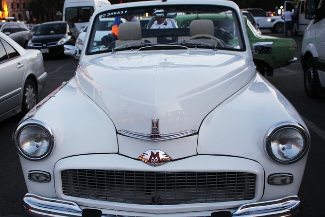 Yerevan city tour with drinks in a classic car with photography - Exploring Yerevan by Vintage Car: A Deeper Look