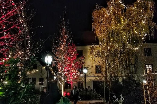 Zagreb guided walking Christmas market tour with food tasting - Exploring Zagreb’s Christmas Market Tour in Depth