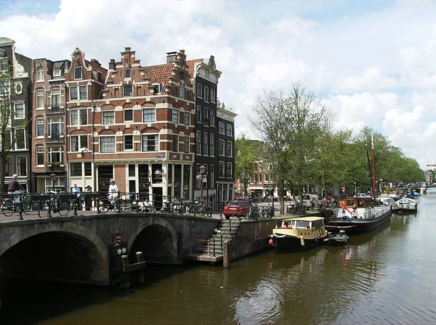 2.5-Hour Amsterdam Sightseeing Tour by Bike - Why Choose a Bike Tour in Amsterdam?