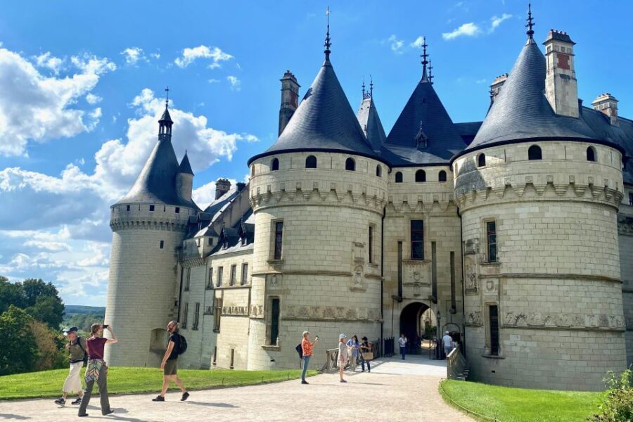 2-day Private Top 6 Loire Valley Castles from Paris Mercedes - An In-Depth Review of the Loire Valley Castles Private Tour