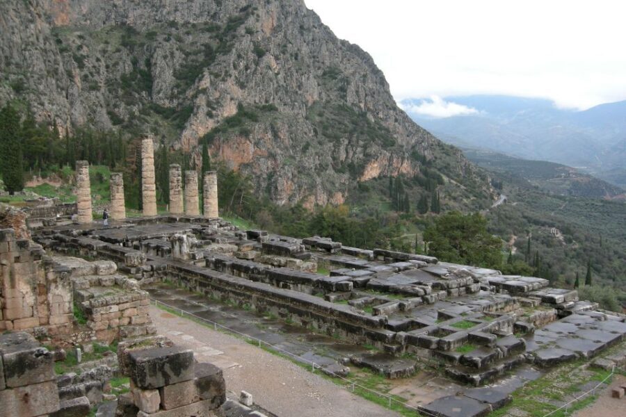 2 days Spanish guided tour in Delphi and Meteora - Practical Details: What to Expect and How to Maximize Your Experience