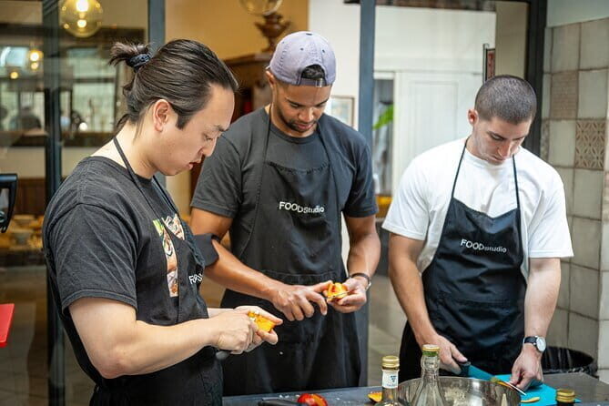 2 Hour Florence Pizza and Gelato Small Group Guided Cooking Class - Logistics and Practical Tips