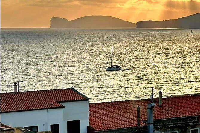 2-hour sunset tour by sailboat with aperitif. - Price and Value
