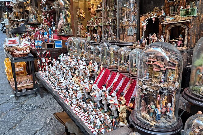 2 Hours and a Half Guided Tour in the Historic Center of Naples - Walking Along Spaccanapoli and Piazza San Domenico Maggiore