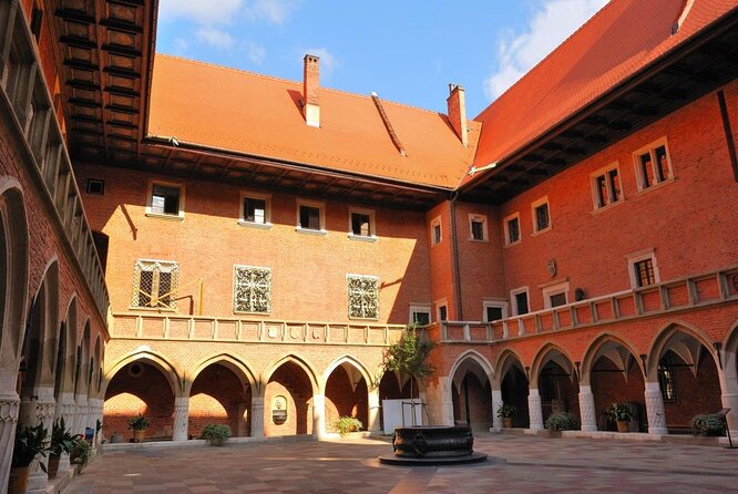 2 Hours Old Town Guided Bike Tour in Krakow - Key Points
