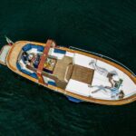 2 hours Private Boat Tour on Como Lake Bellagio (Wood Boat) - The Sum Up