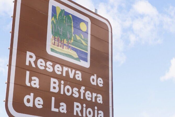 3-Day Rural Experience in the Valley of Ocón - The Beekeeping Farm and Honey Tasting