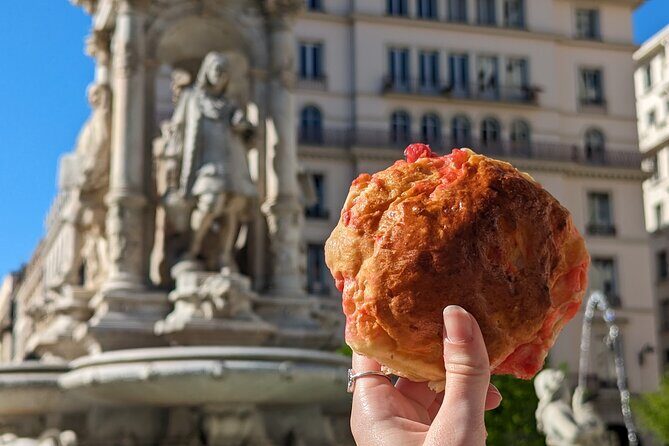 3-Hour Gourmet Tour of the Presquîle in Lyon - The Tastings and Beverages