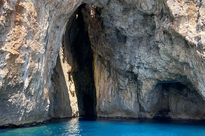 3-Hour Guided Boat Tour to the Caves in Santa Maria di Leuca - A Closer Look at the Itinerary and What to Expect