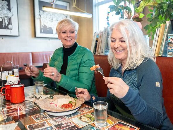 3 Hour Shared Christmas Food Tour with Guide in Reykjavik - Discover the Flavors of Iceland on a Christmas Food Tour in Reykjavik