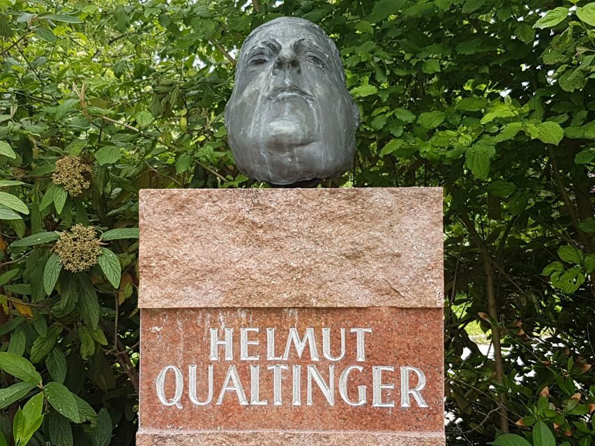 3-Hour Walking Tour of Vienna Central Cemetery - An Introduction to the Vienna Central Cemetery Tour