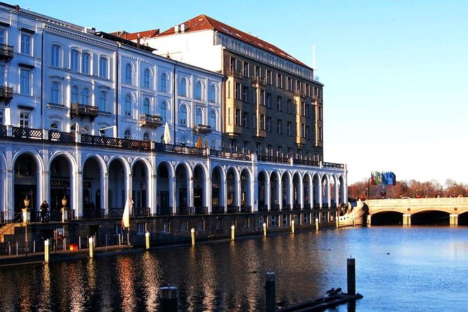 10 secrets of Hamburg's old town - exciting scavenger hunt tour - Who Should Consider This Tour?
