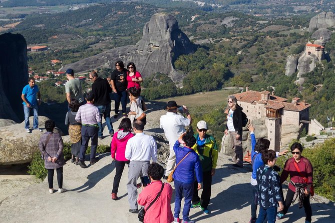 2-Day Delphi and Meteora Tour from Athens - Transportation and Comfort