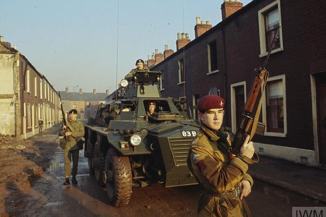 2 Hour Terror and Mural History Belfast taxi Private Tour - Who Will Benefit Most?