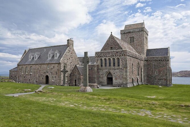 4-Day Magical Mull, Iona & West Highlands Small-Group Tour from Edinburgh - FAQs
