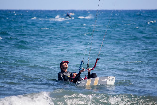 4-Day Private Kitesurfing Lessons for Beginners in Tenerife - The Instructor and Setting: Personal and Professional