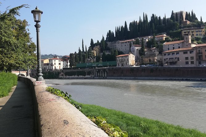 A Charming Verona Small Group Stress Free City Tour with a Local Guide - Practical Details and What to Expect