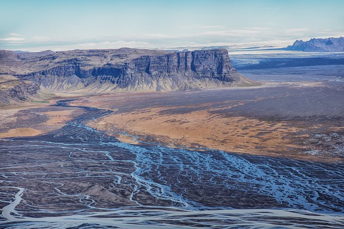 Airplane tour over black sands and riverbeds from Skaftafell - Who Will Love This Experience?