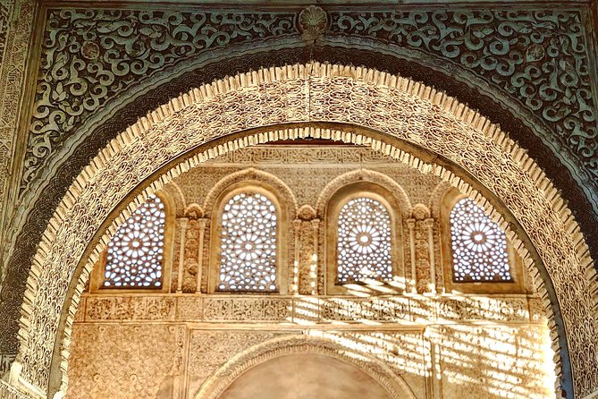 Alhambra Private Tour with Skip-the-line-tickets - The Sum Up