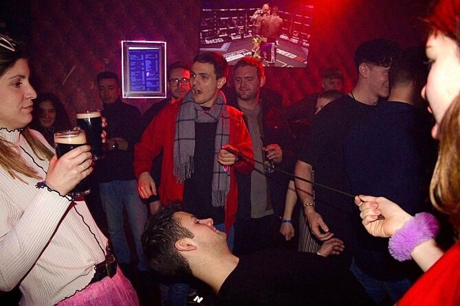 Amsterdam: City Centre Bar Crawl and Nightlife Experience - Value and Practicality