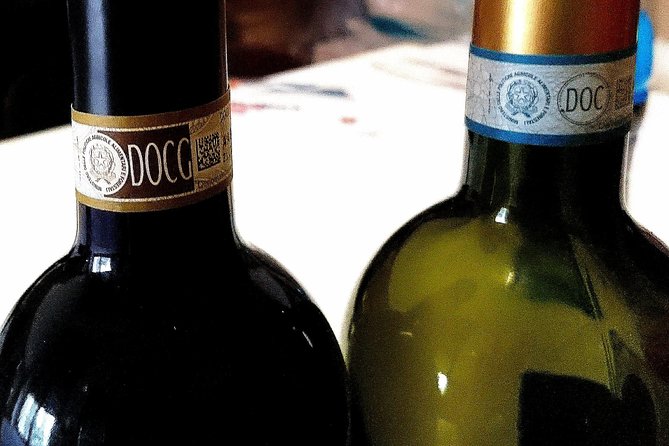Aperitif in the famous underground caves of Orvieto - Tasting Wines in the Depths
