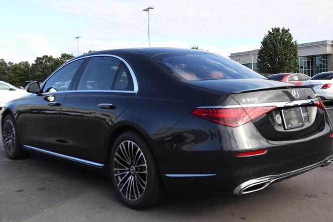 Arrival Transfer Munich Train Station to Munich by Luxury Car - The Itinerary: What to Expect
