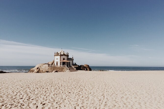 Aveiro with cruise, Costa Nova and Capelha do Senhor da Pedra. - FAQs